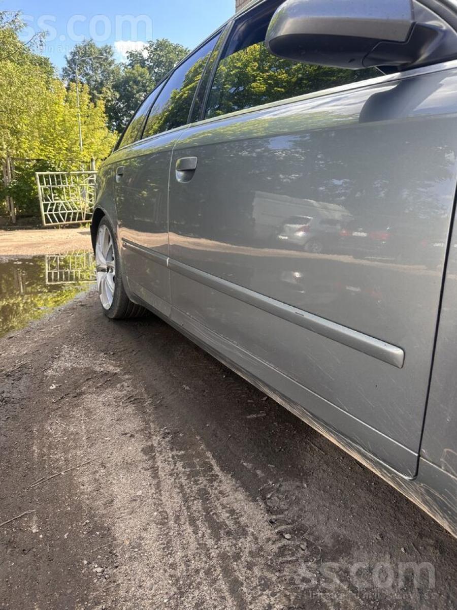 Grey Audi A4 2005 in Rezekne, with an engine capacity of 3.00 L and mileage of 342 thousand km for 2300 €, photo 7 on AUTOMOTO.COM.LV