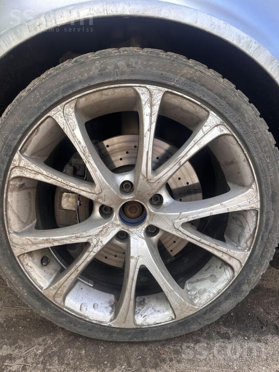 Grey Audi A4 2005 in Rezekne, with an engine capacity of 3.00 L and mileage of 342 thousand km for 2300 €, photo 10 on AUTOMOTO.COM.LV