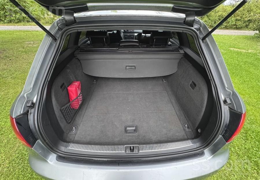 Pelēks Audi A4 2005 Rīga, ar dzinēja tilpumu 2.00 L un nobraukumu 365 tūkst. km par 3000 €, foto 8 vietnē AUTOMOTO.COM.LV