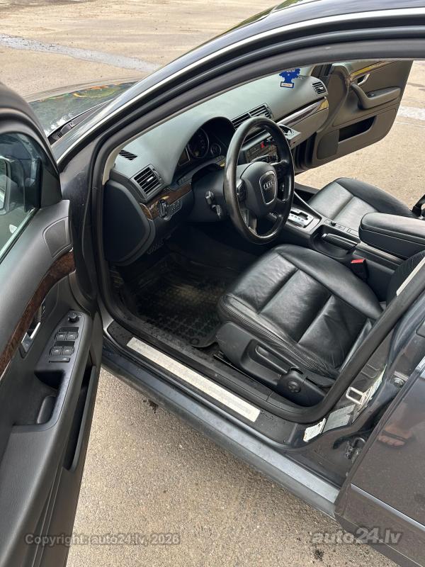 Pelēks Audi A4 2005 Tartu, ar dzinēja tilpumu 2.50 L un nobraukumu 343 tūkst. km par 1500 €, foto 6 vietnē AUTOMOTO.COM.LV