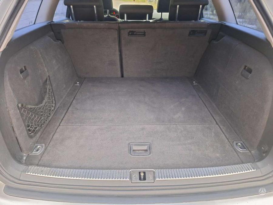 Pelēks Audi A4 2005 Prienai, ar dzinēja tilpumu 1.99 L un nobraukumu 296 tūkst. km par 2399 €, foto 10 vietnē AUTOMOTO.COM.LV