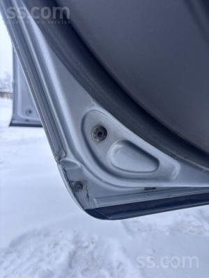 Grey Audi A4 2005 in Bauska, with an engine capacity of 2.00 L and mileage of 394 thousand km for 2490 €, photo 10 on AUTOMOTO.COM.LV