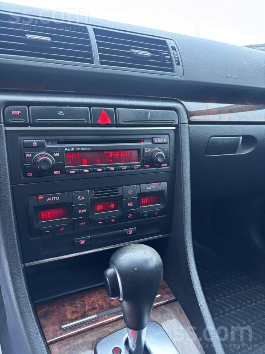 Grey Audi A4 2005 in Bauska, with an engine capacity of 2.00 L and mileage of 394 thousand km for 2490 €, photo 20 on AUTOMOTO.COM.LV