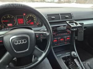 Pelēks Audi A4 2005 Ventspils, ar dzinēja tilpumu 2.00 L un nobraukumu 450 tūkst. km par 1200 €, foto 5 vietnē AUTOMOTO.COM.LV