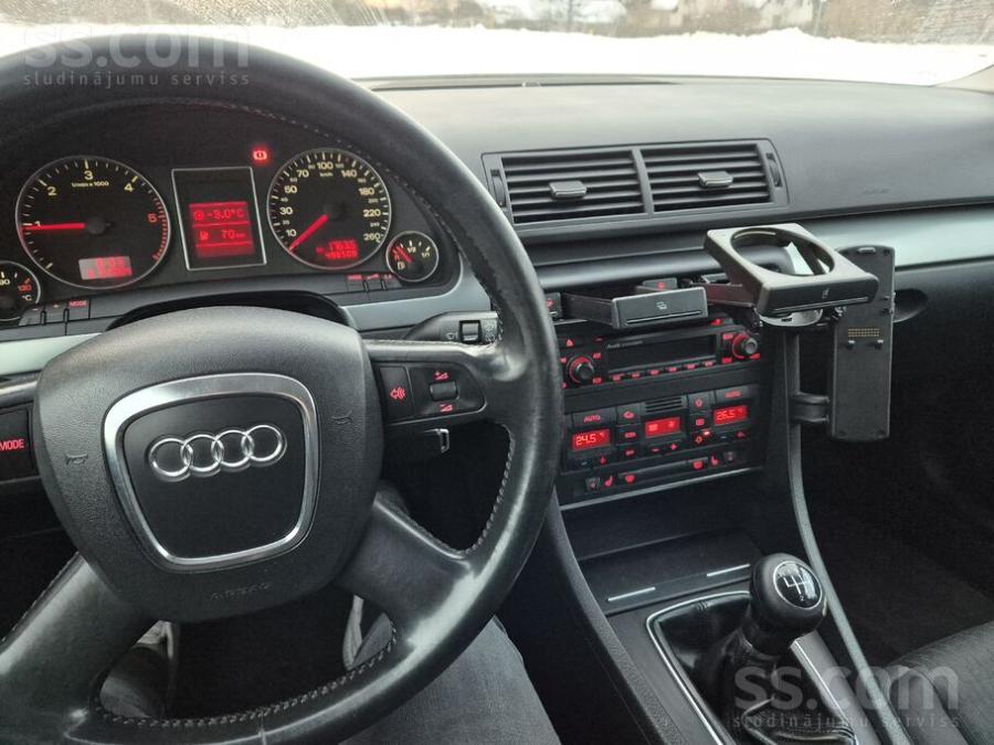 Pelēks Audi A4 2005 Ventspils, ar dzinēja tilpumu 2.00 L un nobraukumu 450 tūkst. km par 1200 €, foto 5 vietnē AUTOMOTO.COM.LV