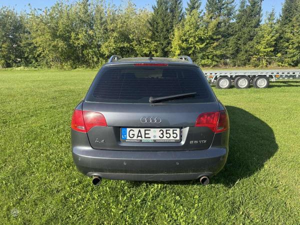 Grey Audi A4 2005 in Birzai, with an engine capacity of 2.50 L and mileage of 390 thousand km for 750 €, photo 6 on AUTOMOTO.COM.LV