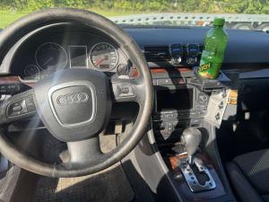 Grey Audi A4 2005 in Birzai, with an engine capacity of 2.50 L and mileage of 390 thousand km for 750 €, photo 9 on AUTOMOTO.COM.LV