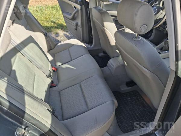 Grey Audi A4 2005 in Valmiera, with an engine capacity of 2.00 L and mileage of 360 thousand km for 2600 €, photo 9 on AUTOMOTO.COM.LV