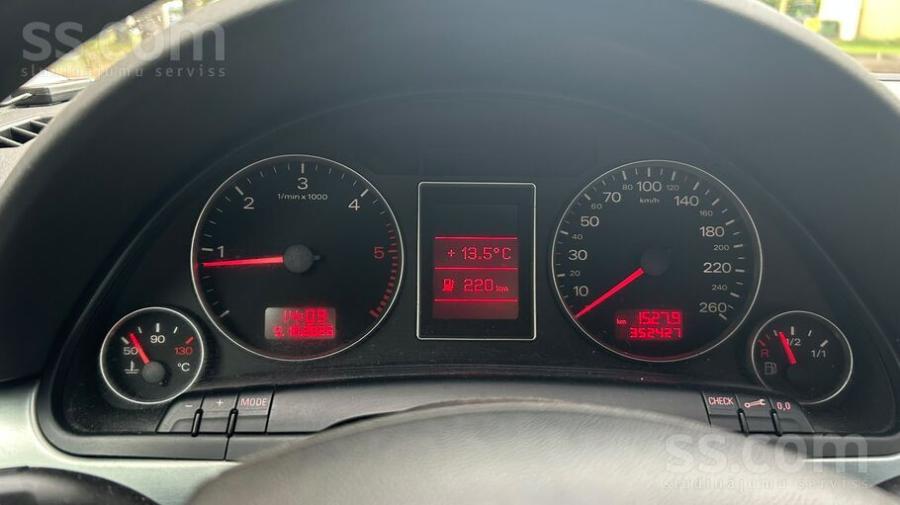 Серый Ауди А4 2005 в Елгава, объемом двигателя 3.00 л и пробегом 352 тыс. км за 2200 €, фото 12 на AUTOMOTO.COM.LV