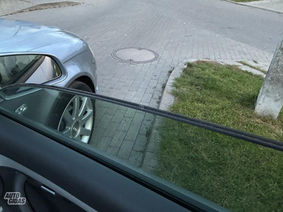 Pelēks Audi A4 2005 Viļņa, ar dzinēja tilpumu 2.50 L un nobraukumu 483 tūkst. km par 1550 €, foto 32 vietnē AUTOMOTO.COM.LV