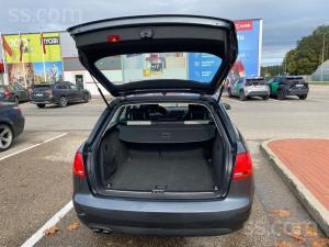 Grey Audi A4 2005 in Riga, with an engine capacity of 2.00 L and mileage of 290 thousand km for 2490 €, photo 6 on AUTOMOTO.COM.LV