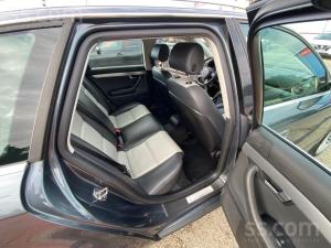 Grey Audi A4 2005 in Riga, with an engine capacity of 2.00 L and mileage of 290 thousand km for 2490 €, photo 10 on AUTOMOTO.COM.LV
