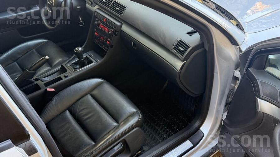 Grey Audi A4 2005 in Daugavpils, with an engine capacity of 2.00 L and mileage of 370 thousand km for 2250 €, photo 13 on AUTOMOTO.COM.LV