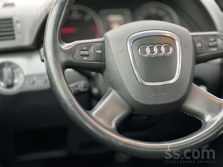 Pelēks Audi A4 2006 Rīga, ar dzinēja tilpumu 2.00 L un nobraukumu 290 tūkst. km par 2350 €, foto 5 vietnē AUTOMOTO.COM.LV