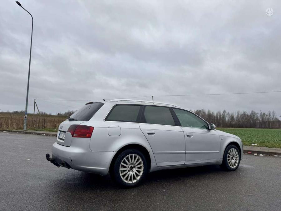 Pelēks Audi A4 2006 Panevēža, ar dzinēja tilpumu 2.97 L un nobraukumu 390 tūkst. km par 1599 €, foto 5 vietnē AUTOMOTO.COM.LV