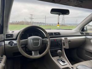 Pelēks Audi A4 2006 Panevēža, ar dzinēja tilpumu 2.97 L un nobraukumu 390 tūkst. km par 1599 €, foto 9 vietnē AUTOMOTO.COM.LV