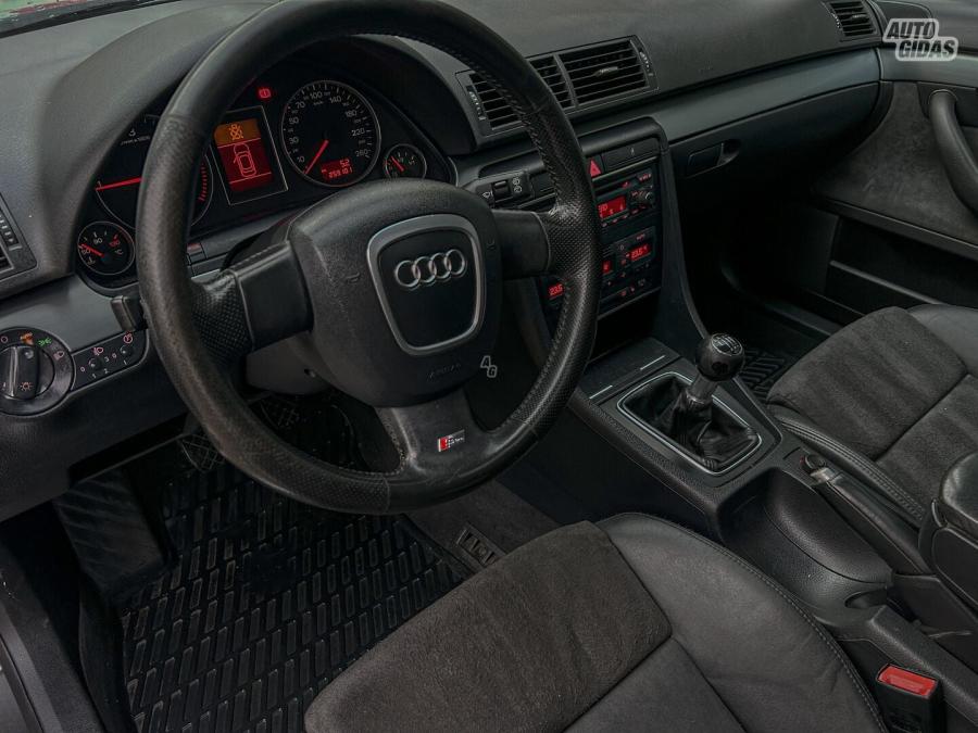 Grey Audi A4 2006 in Kaunas, with an engine capacity of 2.00 L and mileage of 259 thousand km for 3250 €, photo 18 on AUTOMOTO.COM.LV
