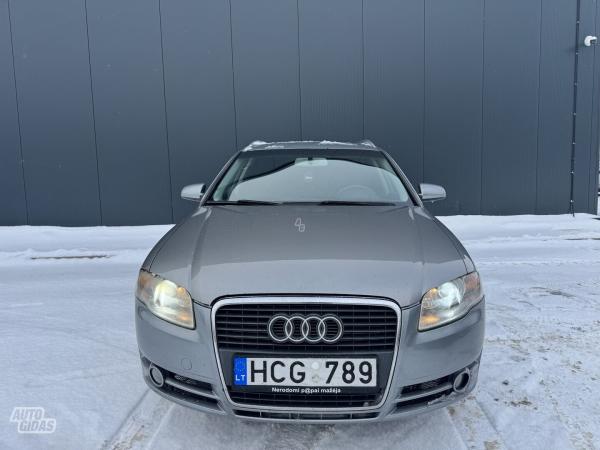 Pelēks Audi A4 2006 Panevēža, ar dzinēja tilpumu 2.00 L un nobraukumu 400 tūkst. km par 1650 €, foto 3 vietnē AUTOMOTO.COM.LV