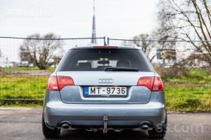 Grey Audi A4 2006 in Riga, with an engine capacity of 2.00 L and mileage of 300 thousand km for 3290 €, photo 8 on AUTOMOTO.COM.LV
