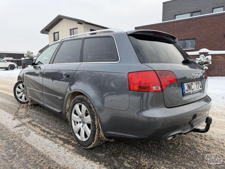 Pelēks Audi A4 2006 Alīta, ar dzinēja tilpumu 2.00 L un nobraukumu 388 tūkst. km par 3150 €, foto 4 vietnē AUTOMOTO.COM.LV