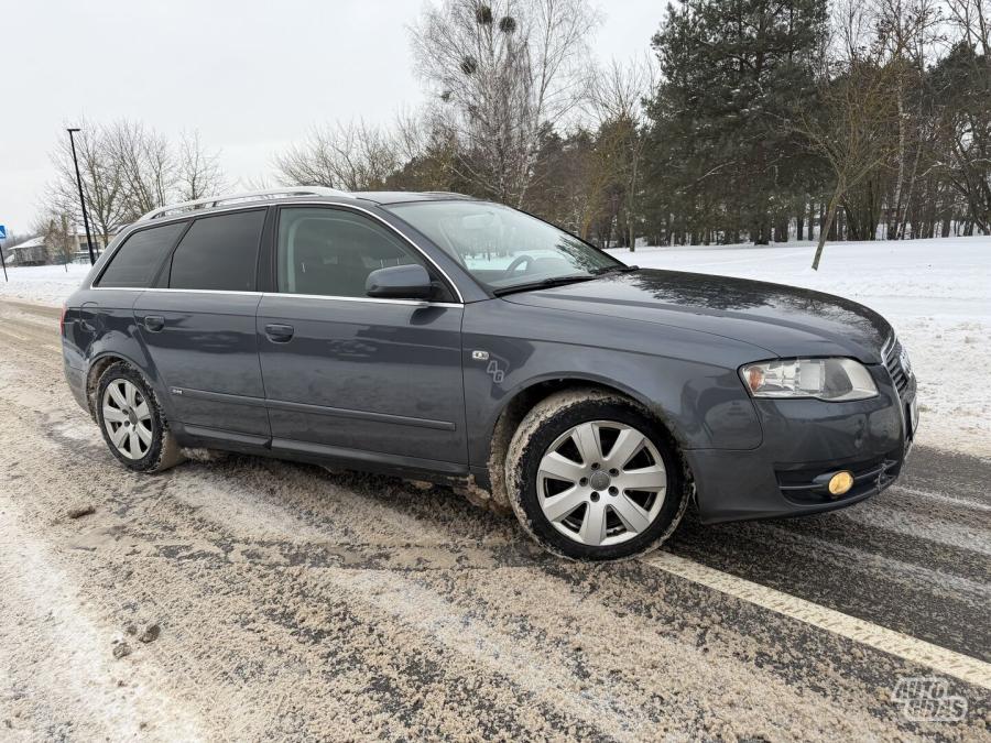 Pelēks Audi A4 2006 Alīta, ar dzinēja tilpumu 2.00 L un nobraukumu 388 tūkst. km par 3150 €, foto 9 vietnē AUTOMOTO.COM.LV