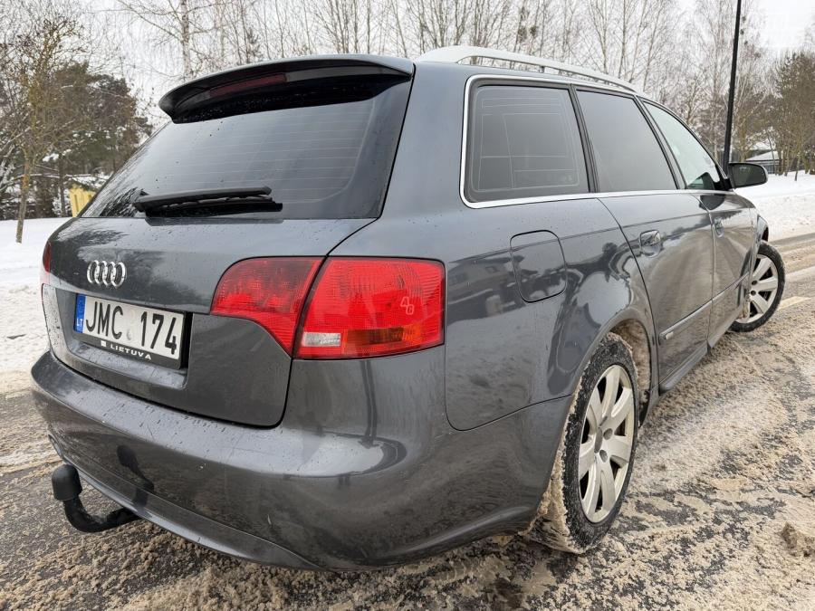 Pelēks Audi A4 2006 Alīta, ar dzinēja tilpumu 2.00 L un nobraukumu 388 tūkst. km par 3150 €, foto 10 vietnē AUTOMOTO.COM.LV
