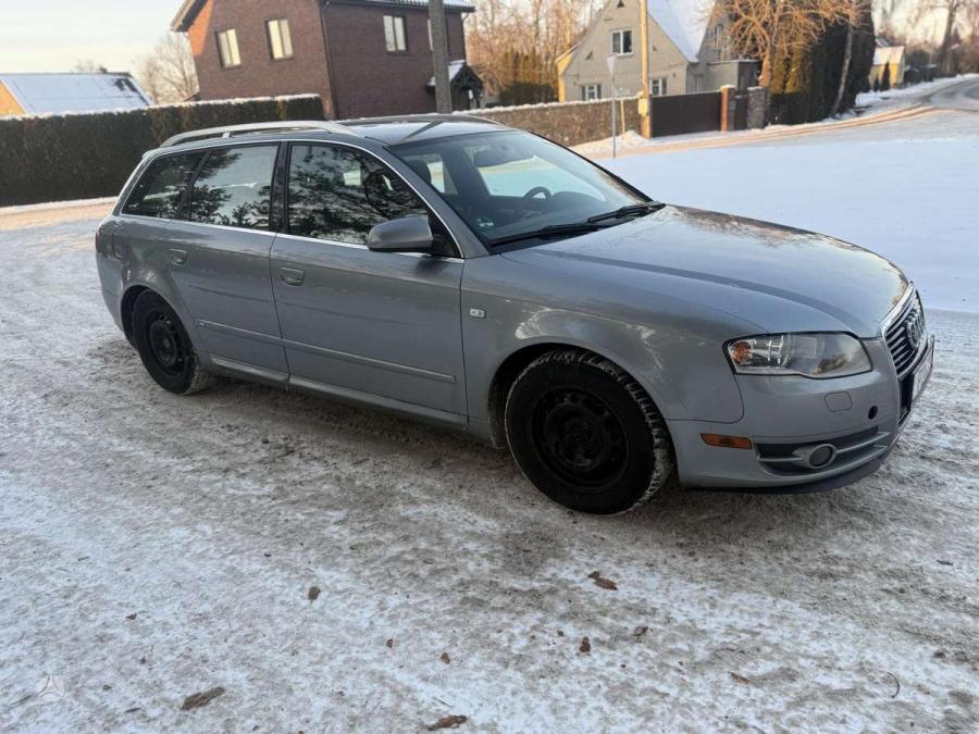 Pelēks Audi A4 2006 Vilkaviškis, ar dzinēja tilpumu 1.99 L un nobraukumu 346 tūkst. km par 2000 €, foto 4 vietnē AUTOMOTO.COM.LV