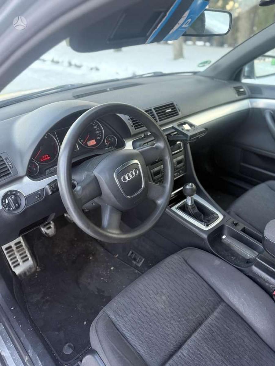Pelēks Audi A4 2006 Vilkaviškis, ar dzinēja tilpumu 1.99 L un nobraukumu 346 tūkst. km par 2000 €, foto 10 vietnē AUTOMOTO.COM.LV