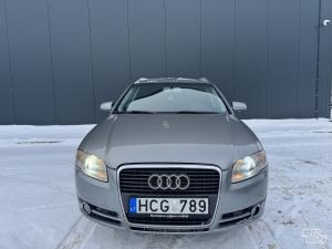 Pelēks Audi A4 2006 Panevēža, ar dzinēja tilpumu 2.00 L un nobraukumu 400 tūkst. km par 1650 €, foto 3 vietnē AUTOMOTO.COM.LV
