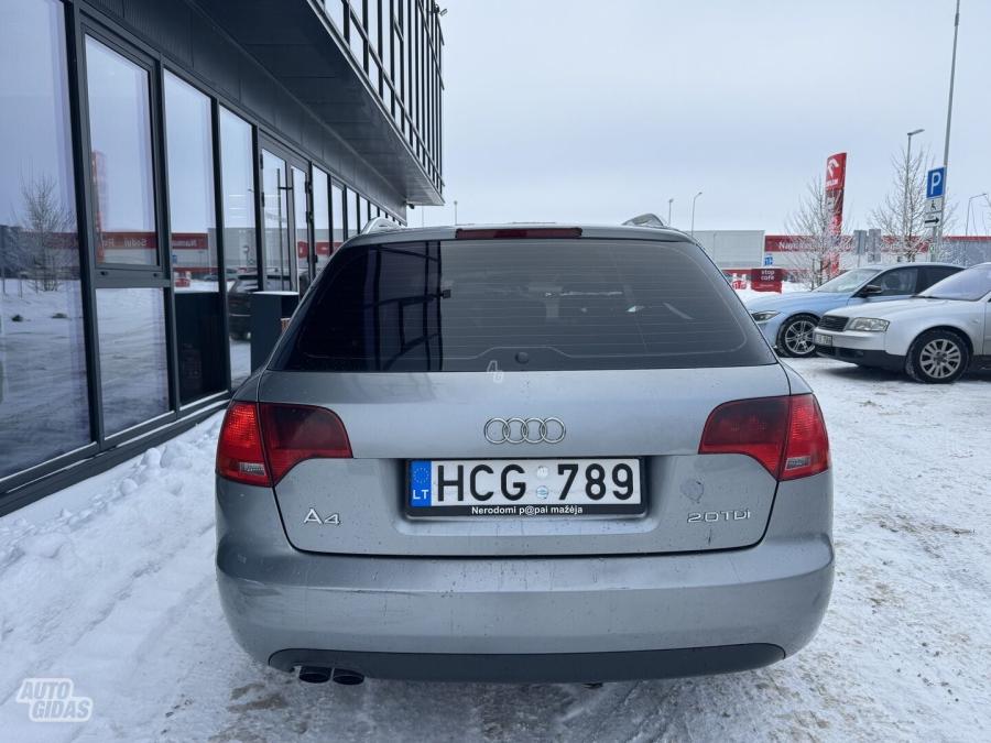 Pelēks Audi A4 2006 Panevēža, ar dzinēja tilpumu 2.00 L un nobraukumu 400 tūkst. km par 1650 €, foto 10 vietnē AUTOMOTO.COM.LV