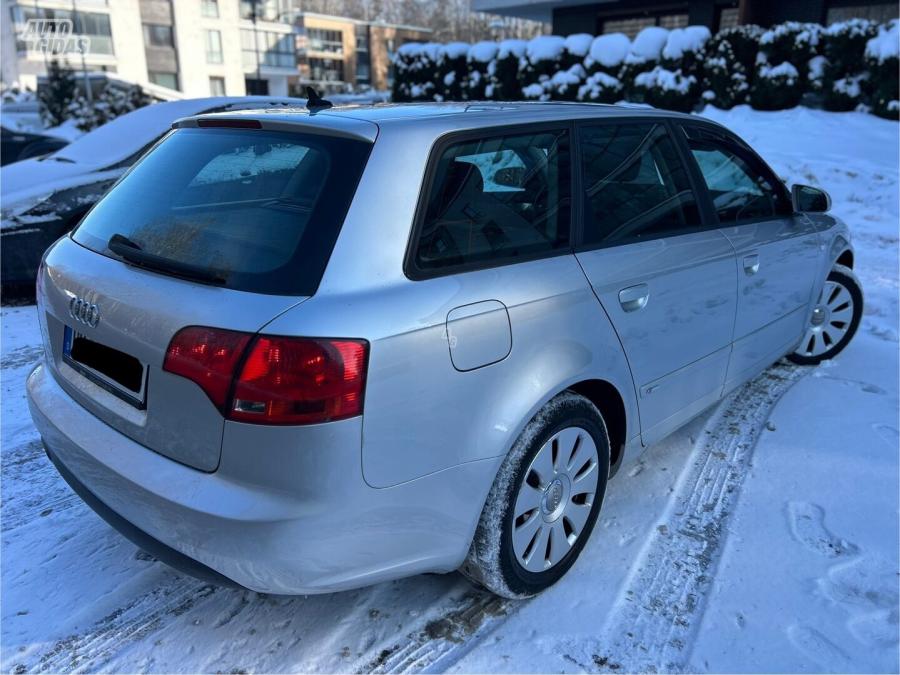 Grey Audi A4 2006 in Kaunas, with an engine capacity of 2.00 L and mileage of 278 thousand km for 3250 €, photo 2 on AUTOMOTO.COM.LV