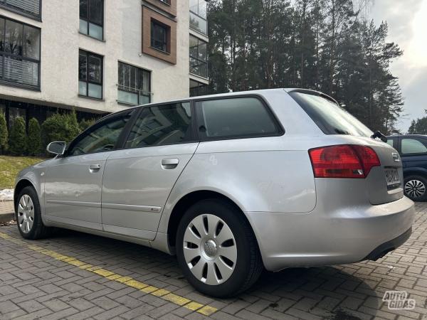 Grey Audi A4 2006 in Kaunas, with an engine capacity of 2.00 L and mileage of 278 thousand km for 2999 €, photo 4 on AUTOMOTO.COM.LV