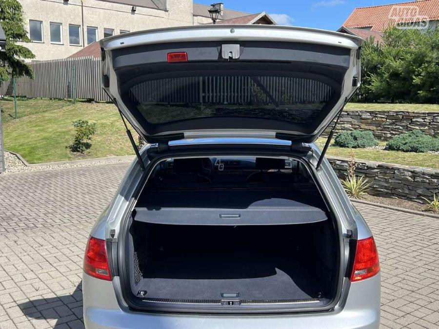 Grey Audi A4 2006 in Kedainiai, with an engine capacity of 2.00 L and mileage of 264 thousand km for 2799 €, photo 11 on AUTOMOTO.COM.LV