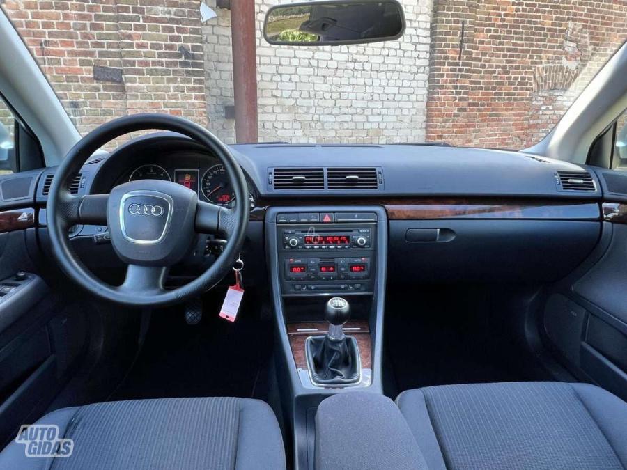 Grey Audi A4 2006 in Kedainiai, with an engine capacity of 2.00 L and mileage of 264 thousand km for 2799 €, photo 15 on AUTOMOTO.COM.LV