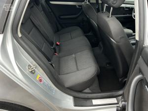Pelēks Audi A4 2006 Kauņa, ar dzinēja tilpumu 2.00 L un nobraukumu 278 tūkst. km par 2999 €, foto 23 vietnē AUTOMOTO.COM.LV