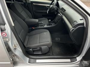 Pelēks Audi A4 2006 Kauņa, ar dzinēja tilpumu 2.00 L un nobraukumu 278 tūkst. km par 2999 €, foto 24 vietnē AUTOMOTO.COM.LV