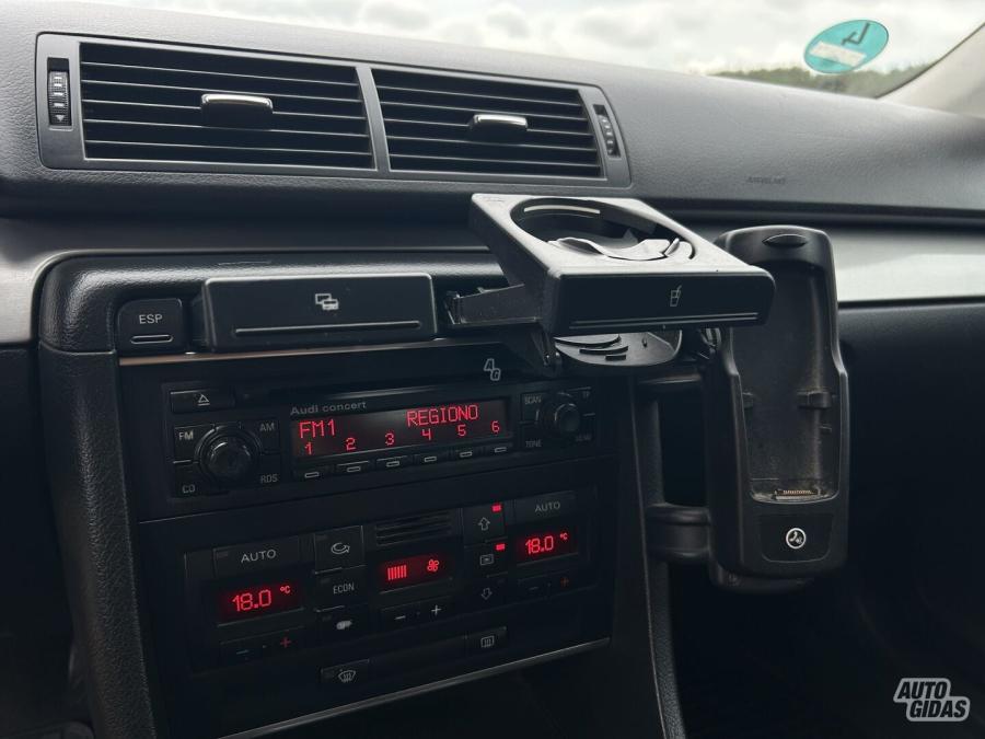 Pelēks Audi A4 2006 Kauņa, ar dzinēja tilpumu 2.00 L un nobraukumu 278 tūkst. km par 2999 €, foto 26 vietnē AUTOMOTO.COM.LV