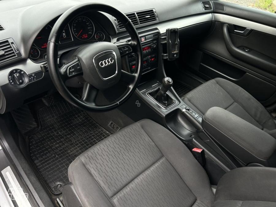 Pelēks Audi A4 2006 Kauņa, ar dzinēja tilpumu 2.00 L un nobraukumu 278 tūkst. km par 2999 €, foto 27 vietnē AUTOMOTO.COM.LV