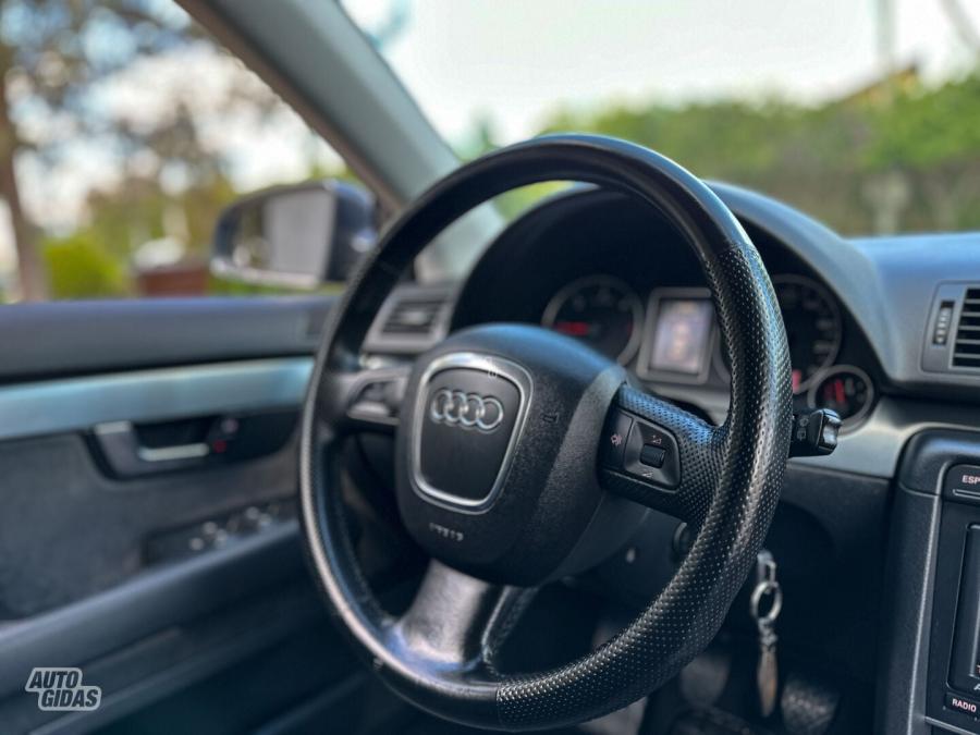 Pelēks Audi A4 2006 Kauņa, ar dzinēja tilpumu 1.90 L un nobraukumu 301 tūkst. km par 3750 €, foto 32 vietnē AUTOMOTO.COM.LV