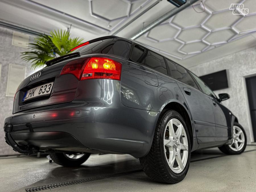 Pelēks Audi A4 2006 Kauņa, ar dzinēja tilpumu 1.90 L un nobraukumu 301 tūkst. km par 3750 €, foto 15 vietnē AUTOMOTO.COM.LV