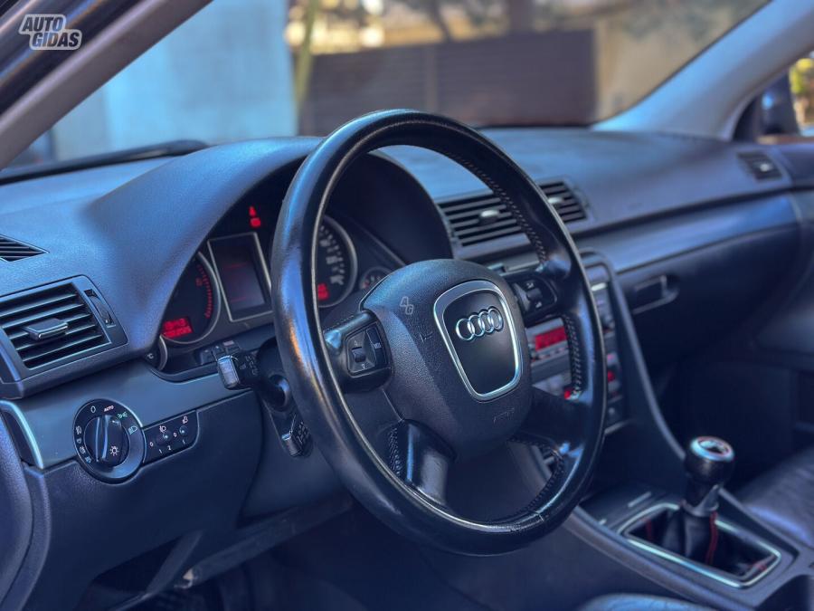 Grey Audi A4 2006 in Kaunas, with an engine capacity of 2.00 L and mileage of 382 thousand km for 3750 €, photo 26 on AUTOMOTO.COM.LV