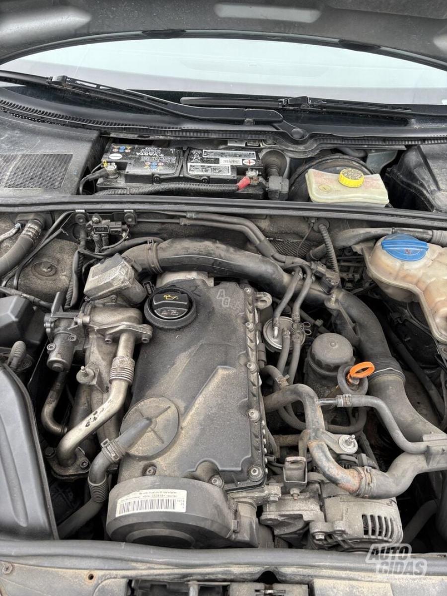 Pelēks Audi A4 2006 Viļņa, ar dzinēja tilpumu 2.00 L un nobraukumu 350 tūkst. km par 1350 €, foto 11 vietnē AUTOMOTO.COM.LV