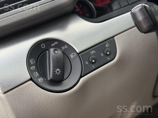 Grey Audi A4 2006 in Riga, with an engine capacity of 2.70 L and mileage of 356 thousand km for 1990 €, photo 8 on AUTOMOTO.COM.LV