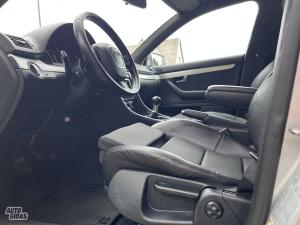 Grey Audi A4 2006 in Kaunas, with an engine capacity of 2.00 L and mileage of 300 thousand km for 3400 €, photo 10 on AUTOMOTO.COM.LV