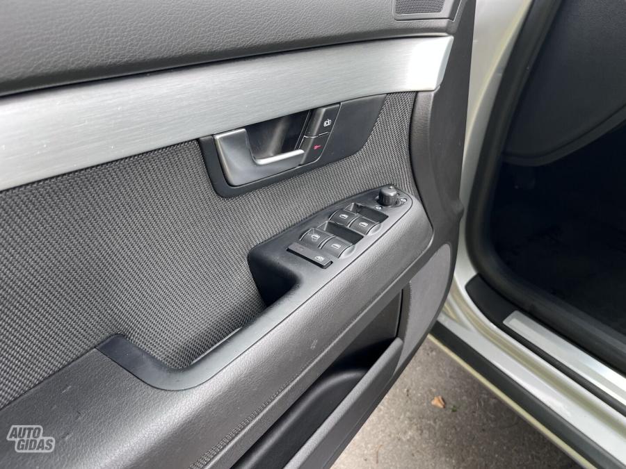 Grey Audi A4 2006 in Kaunas, with an engine capacity of 2.00 L and mileage of 300 thousand km for 3400 €, photo 14 on AUTOMOTO.COM.LV