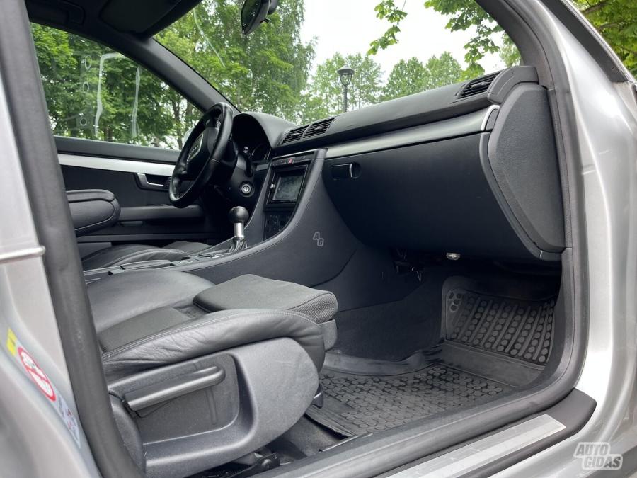 Grey Audi A4 2006 in Kaunas, with an engine capacity of 2.00 L and mileage of 300 thousand km for 3400 €, photo 15 on AUTOMOTO.COM.LV