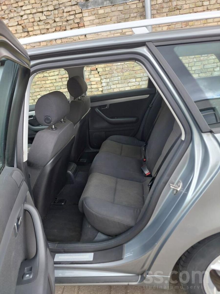 Pelēks Audi A4 2006 Rīga, ar dzinēja tilpumu 3.00 L un nobraukumu 360 tūkst. km par 2400 €, foto 15 vietnē AUTOMOTO.COM.LV