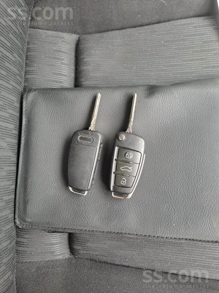 Pelēks Audi A4 2006 Daugavpils, ar dzinēja tilpumu 2.00 L un nobraukumu 0 tūkst. km par 3750 €, foto 18 vietnē AUTOMOTO.COM.LV