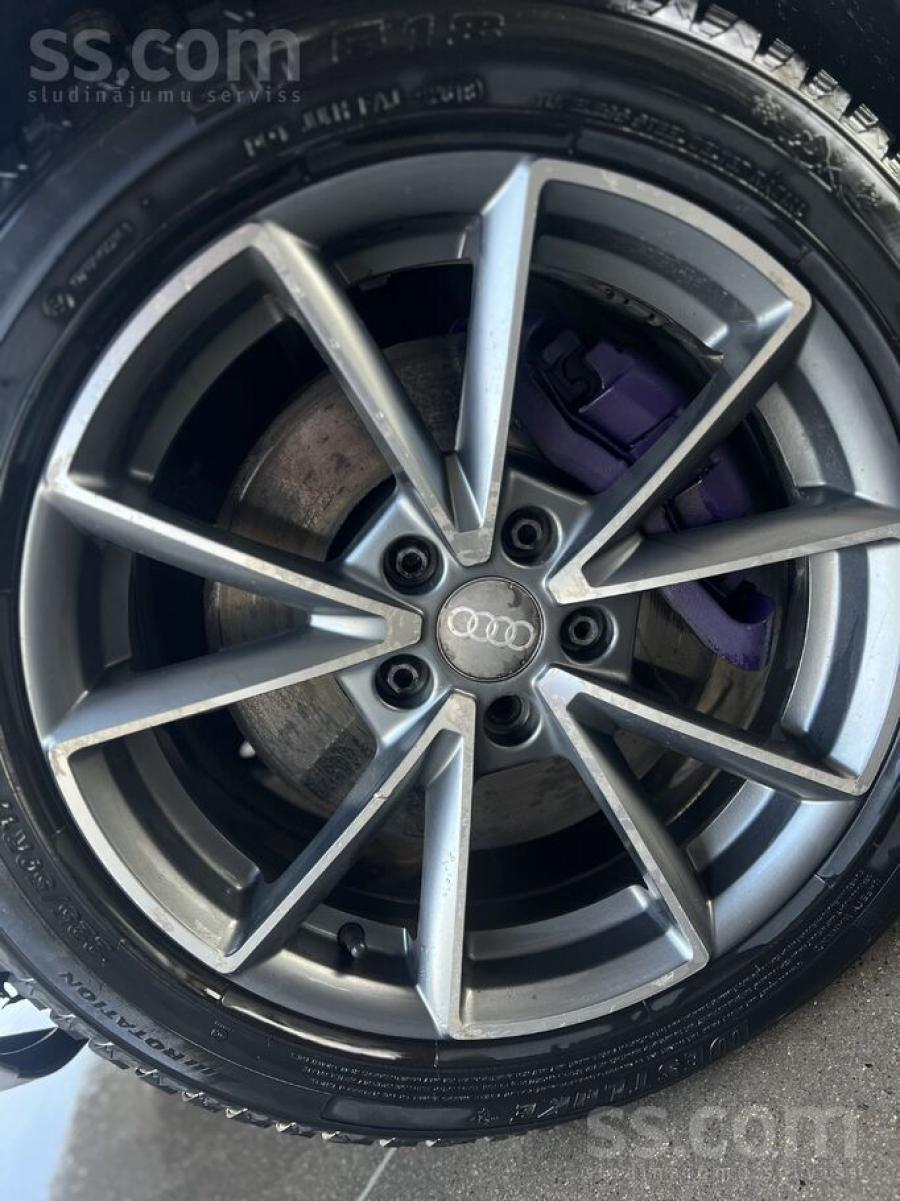Grey Audi A4 2006 in Riga, with an engine capacity of 3.00 L and mileage of 326 thousand km for 2260 €, photo 3 on AUTOMOTO.COM.LV