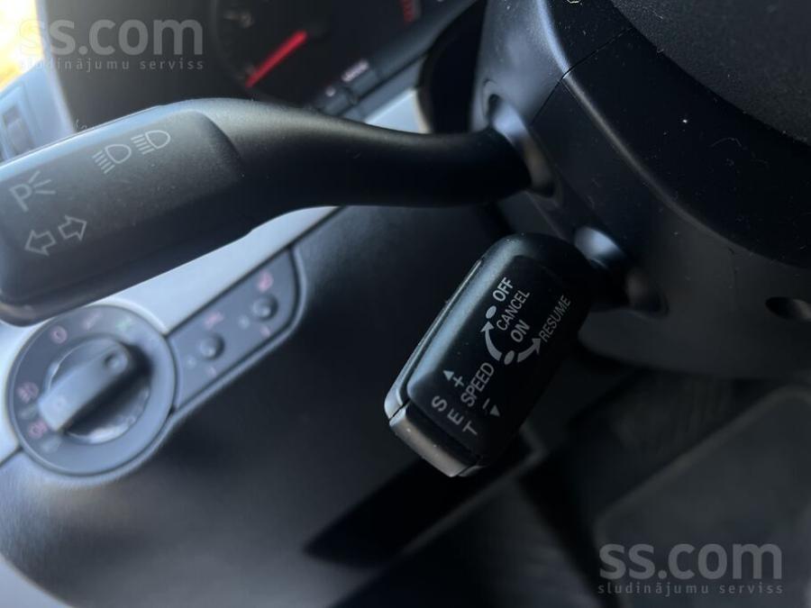 Grey Audi A4 2006 in Riga, with an engine capacity of 3.00 L and mileage of 326 thousand km for 2260 €, photo 15 on AUTOMOTO.COM.LV